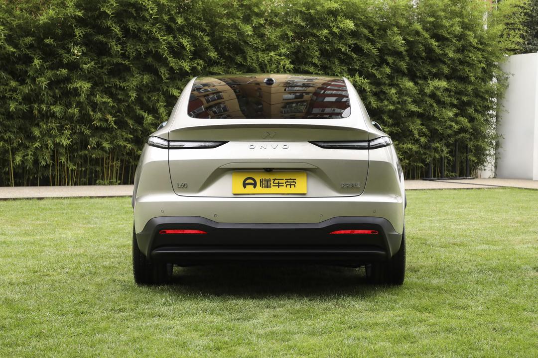 The pure electric range can reach 740km, the standard 900V fast ...