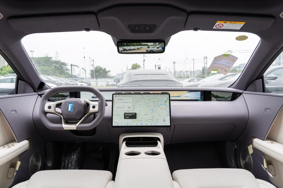 年輕人的豪華新選擇：阿維塔 06 華為乾崑 ADS4 實測，泊車行車都省心 - 資訊咖