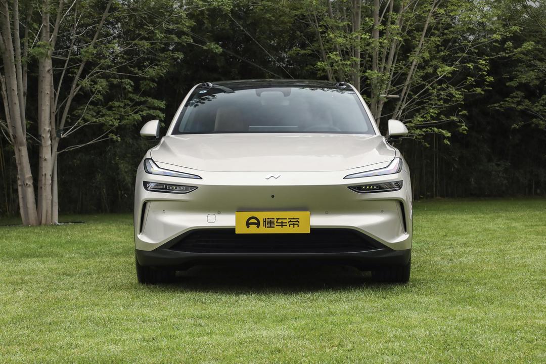 The pure electric range can reach 740km, the standard 900V fast ...