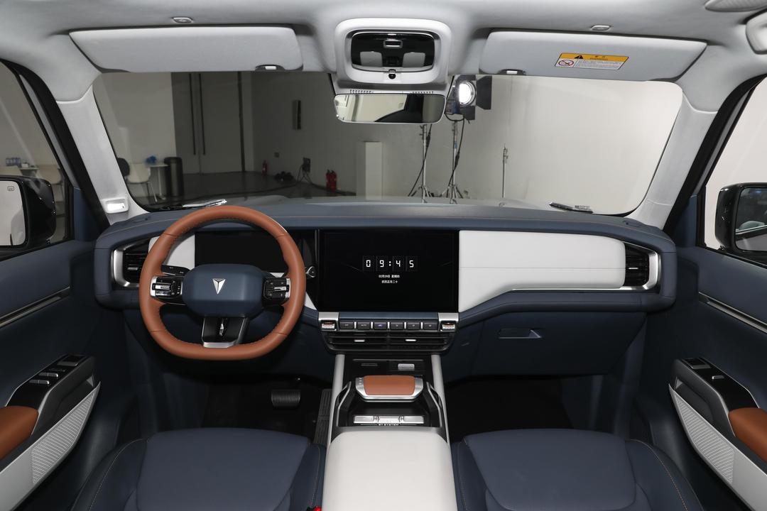 Changan has launched a "hard dish", a square box shape + air-suspended ...