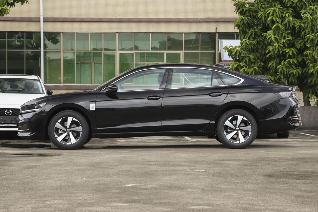 The "big brother" among mid-size cars, with low fuel consumption and a wheelbase of 2871mm, how ...