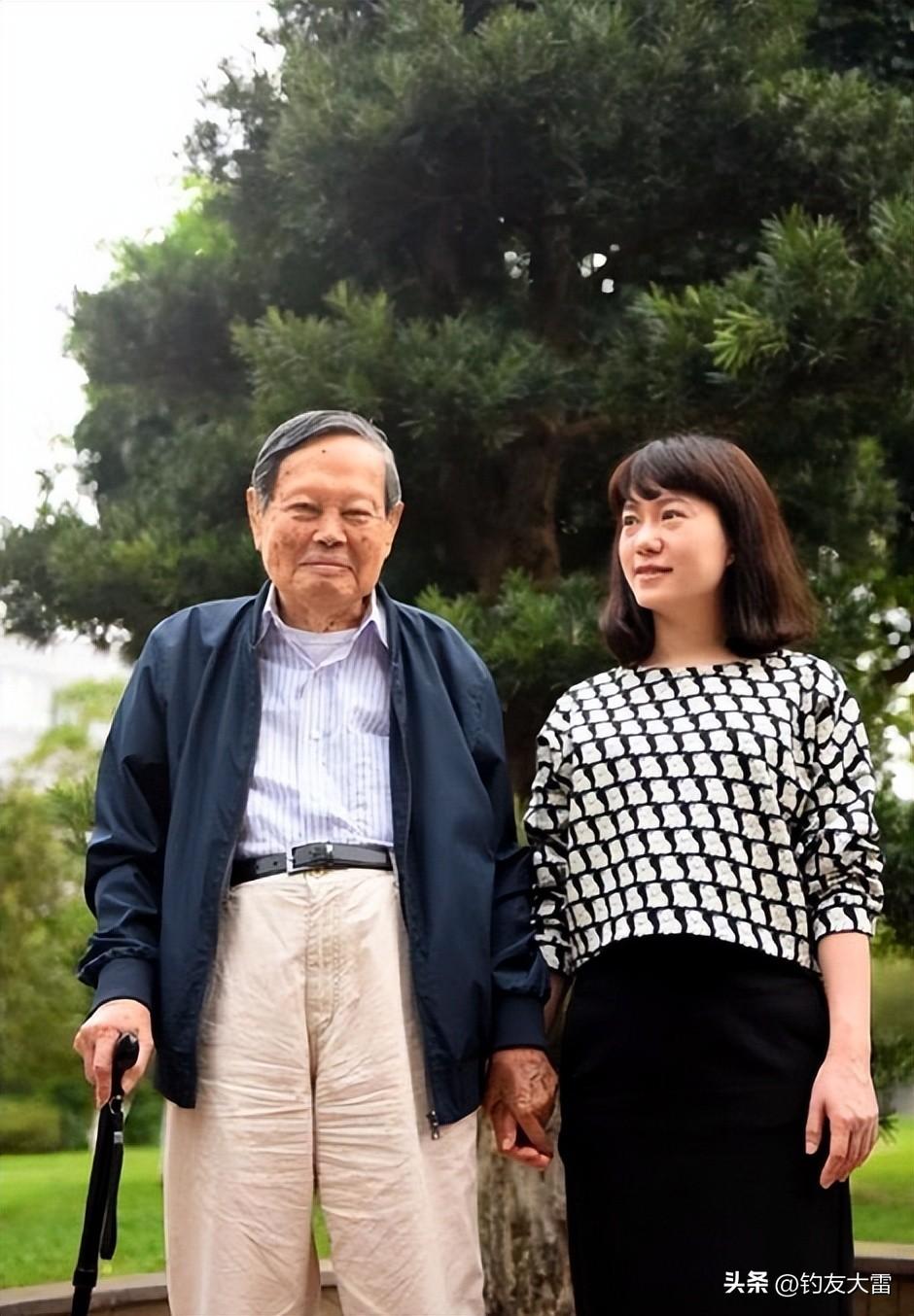 Yang Zhenning revealed his recent physical condition and responded to ...