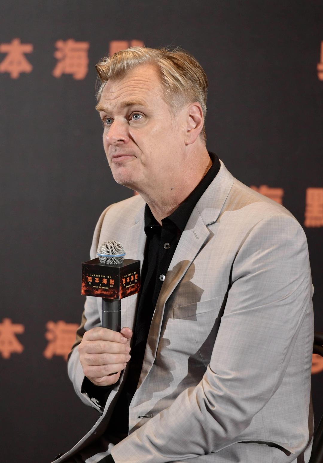"Oppenheimer" premiered in China, Nolan said the audience doesn't need ...