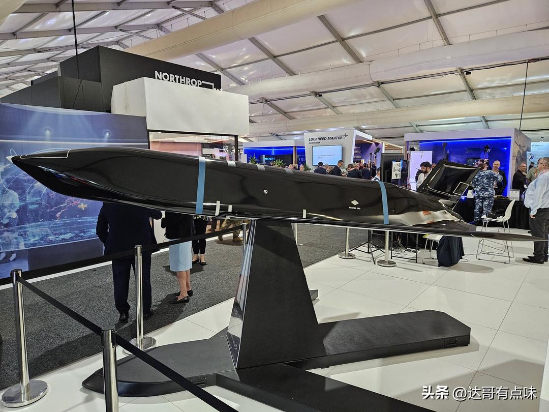 The 29th 052D destroyer is launched, the new rapid response radar is ...