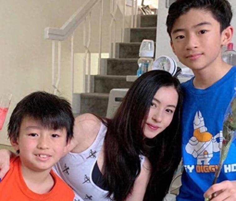 Nicholas Tse's eldest son looks more and more like "Edison Chen" as he ...