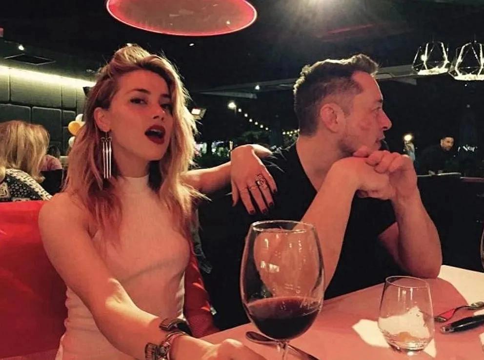 Musk reveals sexy photos of his ex-girlfriend! I really don't treat ...