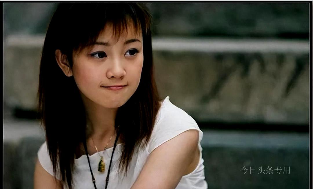 She is the "most beautiful Wei Zihu". After plastic surgery, she was ...