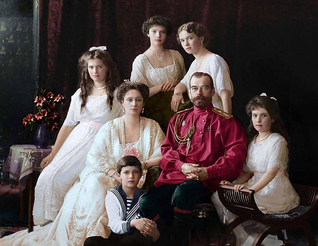 Striking similarity: What is the relationship between Medvedev and the ...