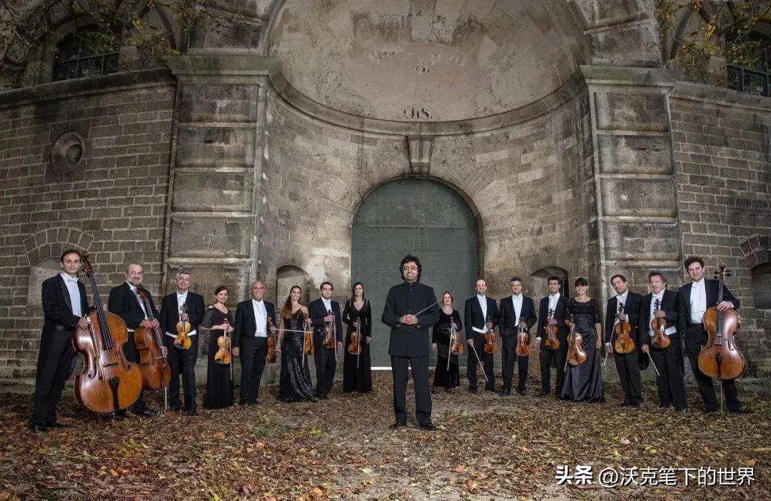 What was the beginning of the integration of modern music and modern ...