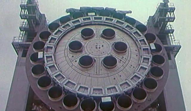 The 2,800-ton rocket exploded in the air, 44 engines were scrapped on ...