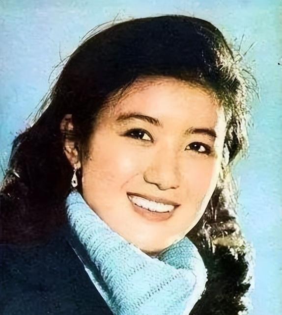 "Dancing Life in Adversity" - CCTV host's life-changing story - iNEWS
