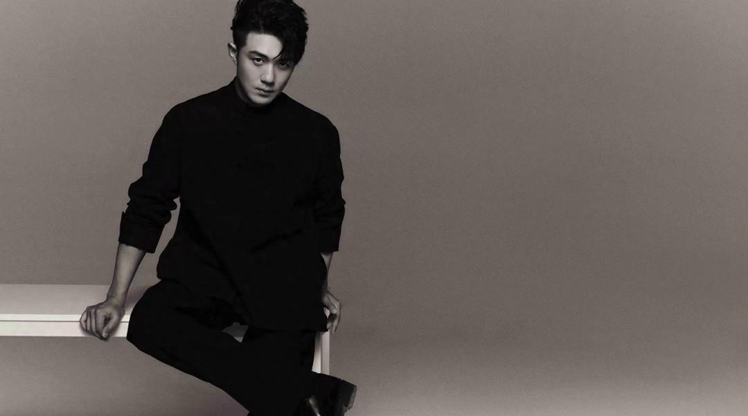 The appearance of an actor is also very important. Huang Xiaoming and ...