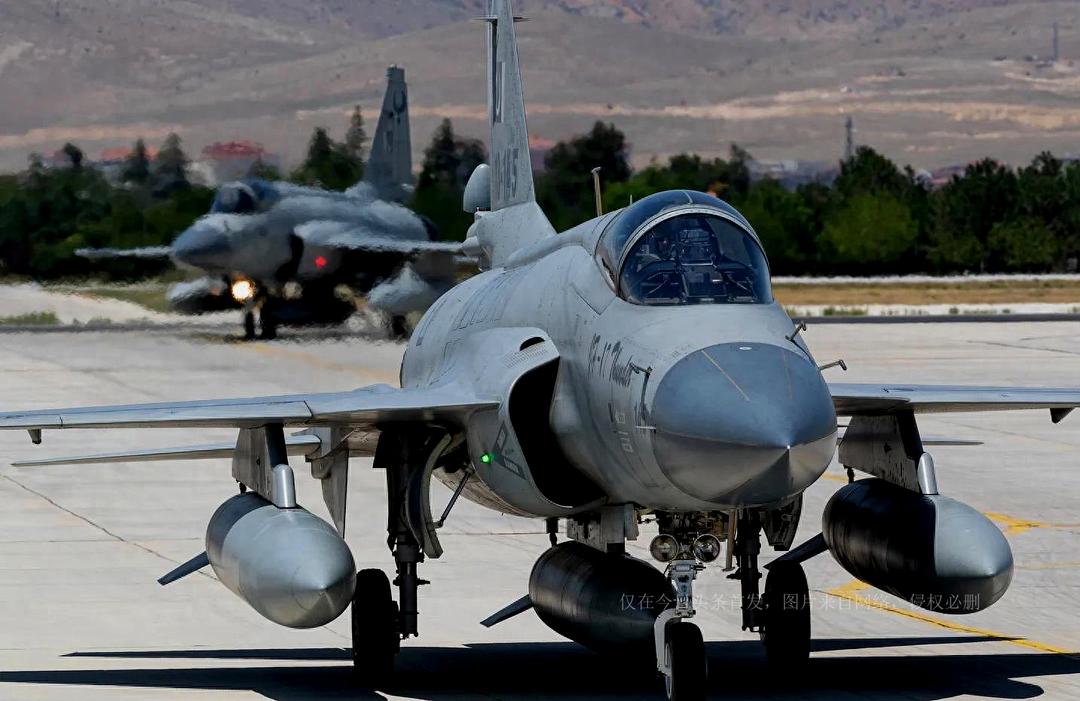 Comparison of advanced fighter jets from India and Pakistan: J-10C will ...