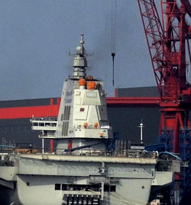 003 aircraft carrier nuclear power is actually hoisting nuclear fuel ...