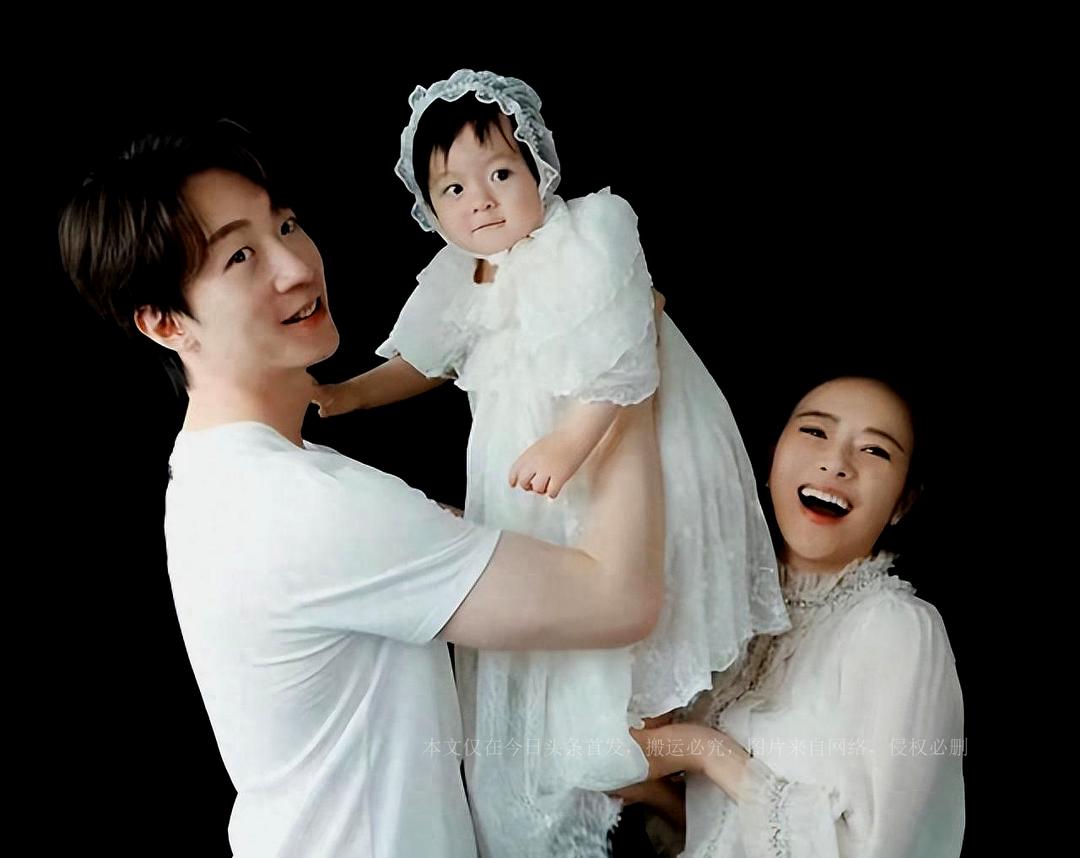 Chen Chen is already 43 years old. Time flies. She has a recent photo ...