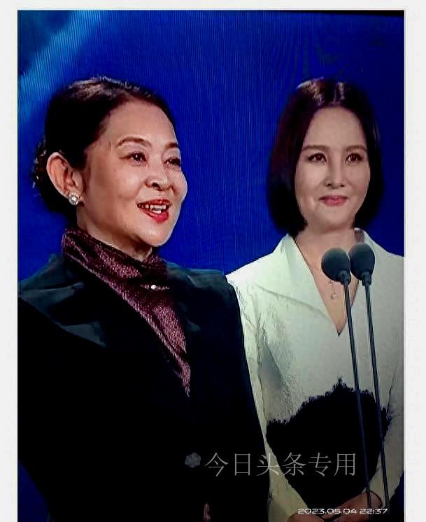 64-year-old Ni Ping underwent plastic surgery. Her "inverted triangle ...