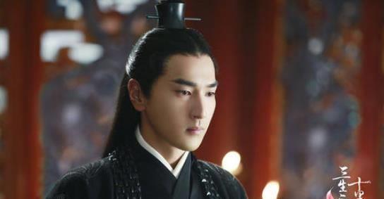 Why are Bai Qian and Feng Jiu so different when they are both Emperor ...