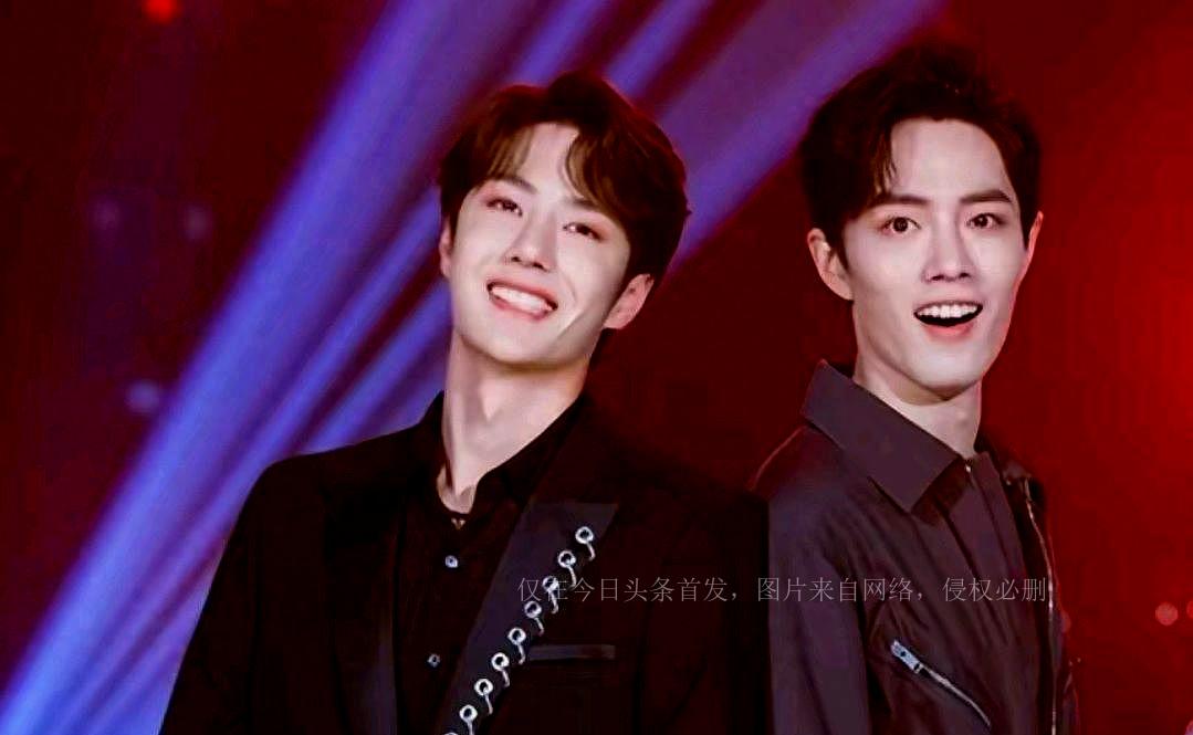 At the Greater Bay Area Film and Music Gala, Jackie Chan took the ...