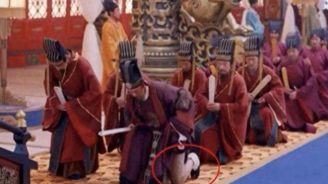 The "laughing and laughing" scenes in movies and TV series have all ...