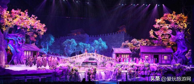 Xi'an Hot Snow Miracle + "Camel Bell Legend Show" skiing and watching ...