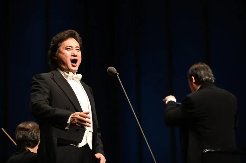 China's top ten tenor singers, Yan Weiwen and Li Shuangjiang are on the ...