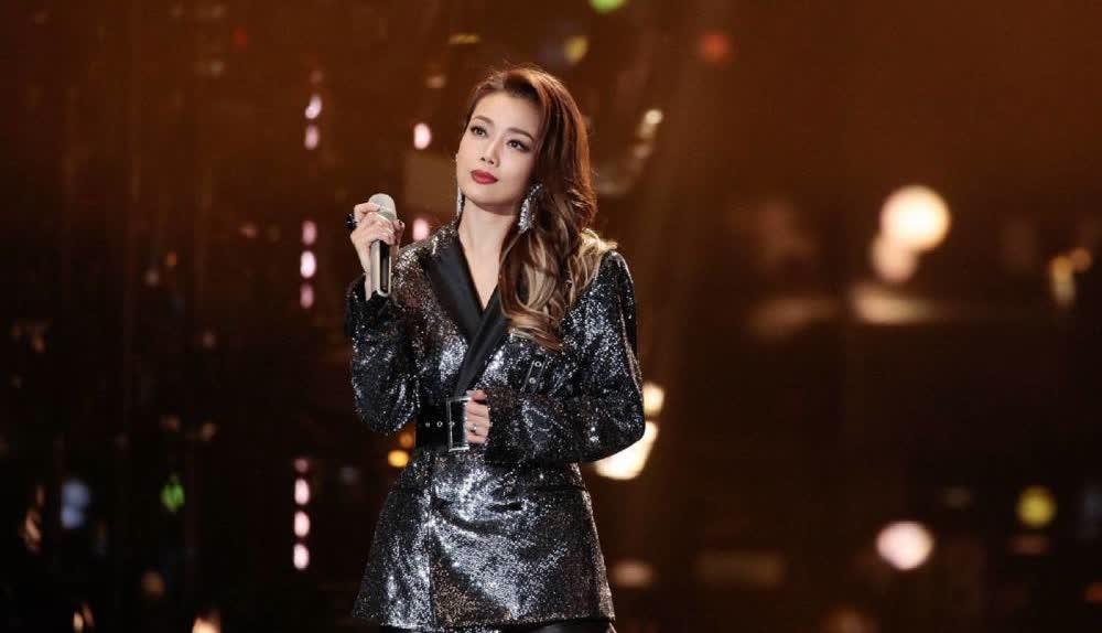 The diva lacked appeal and her star-studded concert failed miserably ...