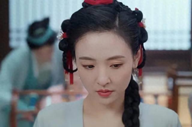 Ouyang Mingri was the idol of many people back then. Now that Wu Lian ...