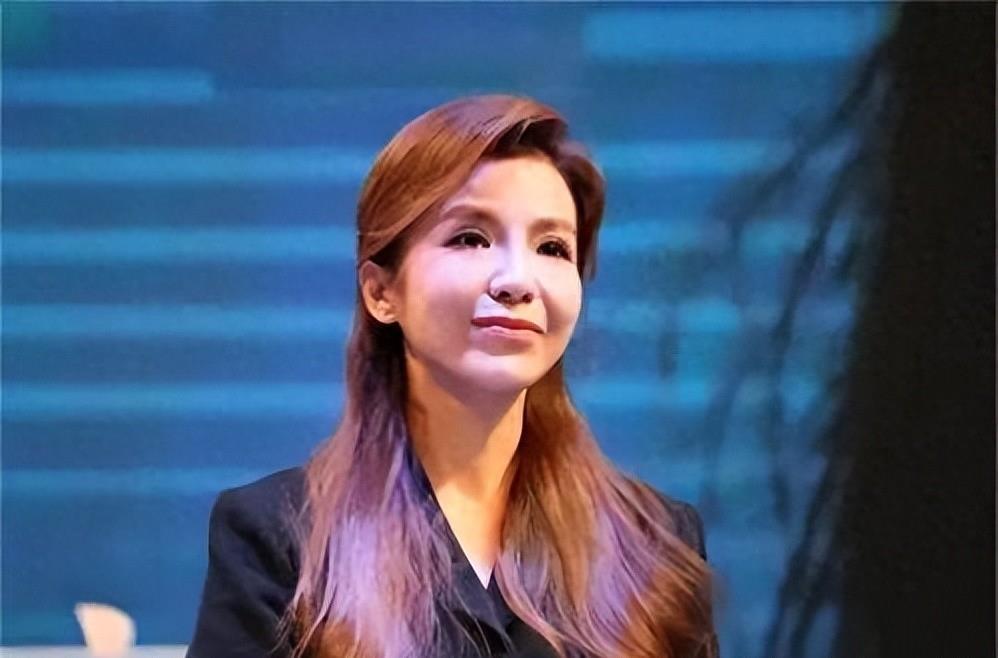 CCTV's No. 1 Sister Zhu Xun: Suffering from cancer, falling out of love ...