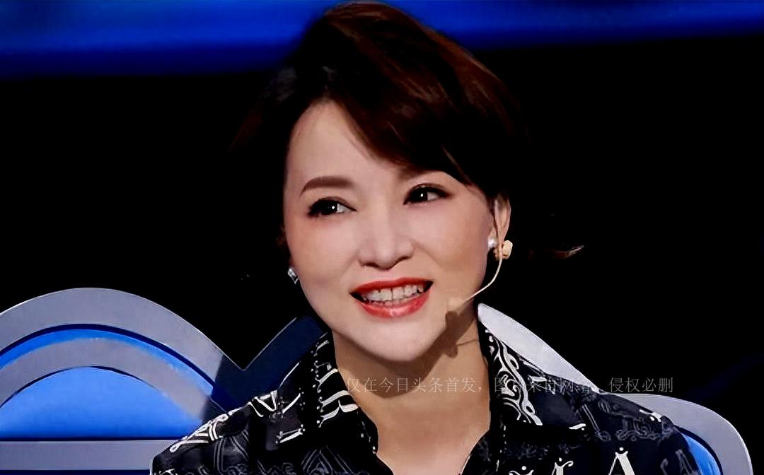 Who can remember her? Once the "most popular" host of CCTV, she retired ...