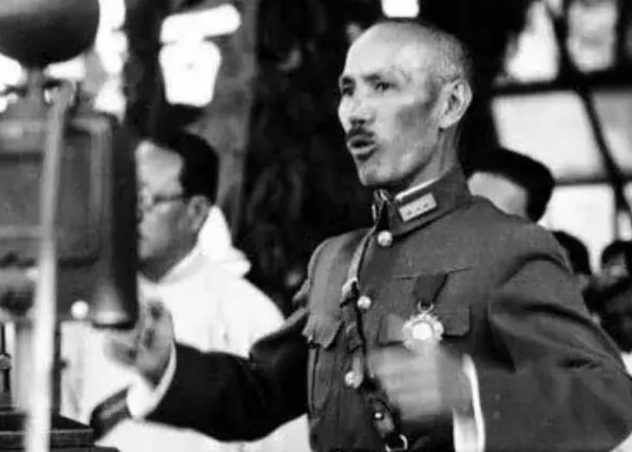 Chiang Kai-shek was so powerful in the Kuomintang. Why did Bai Chongxi ...