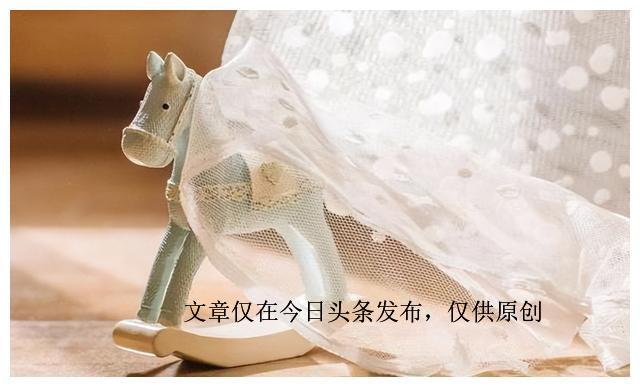 When 4 people suddenly appear next to you, congratulations, God is ...