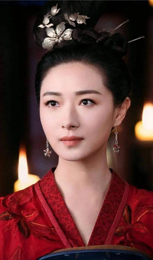 HKT October 18: News about Wan Qian and Lai Changxing came from the ...