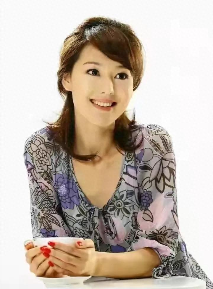 CCTV's most beautiful host was "fired" just because her private life ...