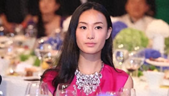 Huayi boss lady gave up her 4 billion net worth after becoming famous ...