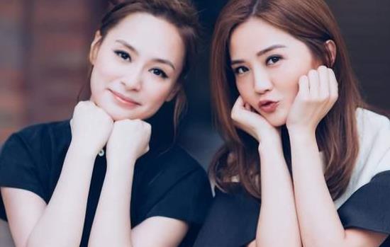 15 years after the pornographic photos scandal, Gillian has another ...