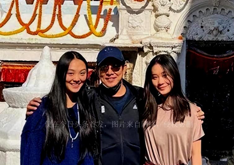 Both have Jet Li genes. When comparing Huang Qiuyan's daughter and Li ...