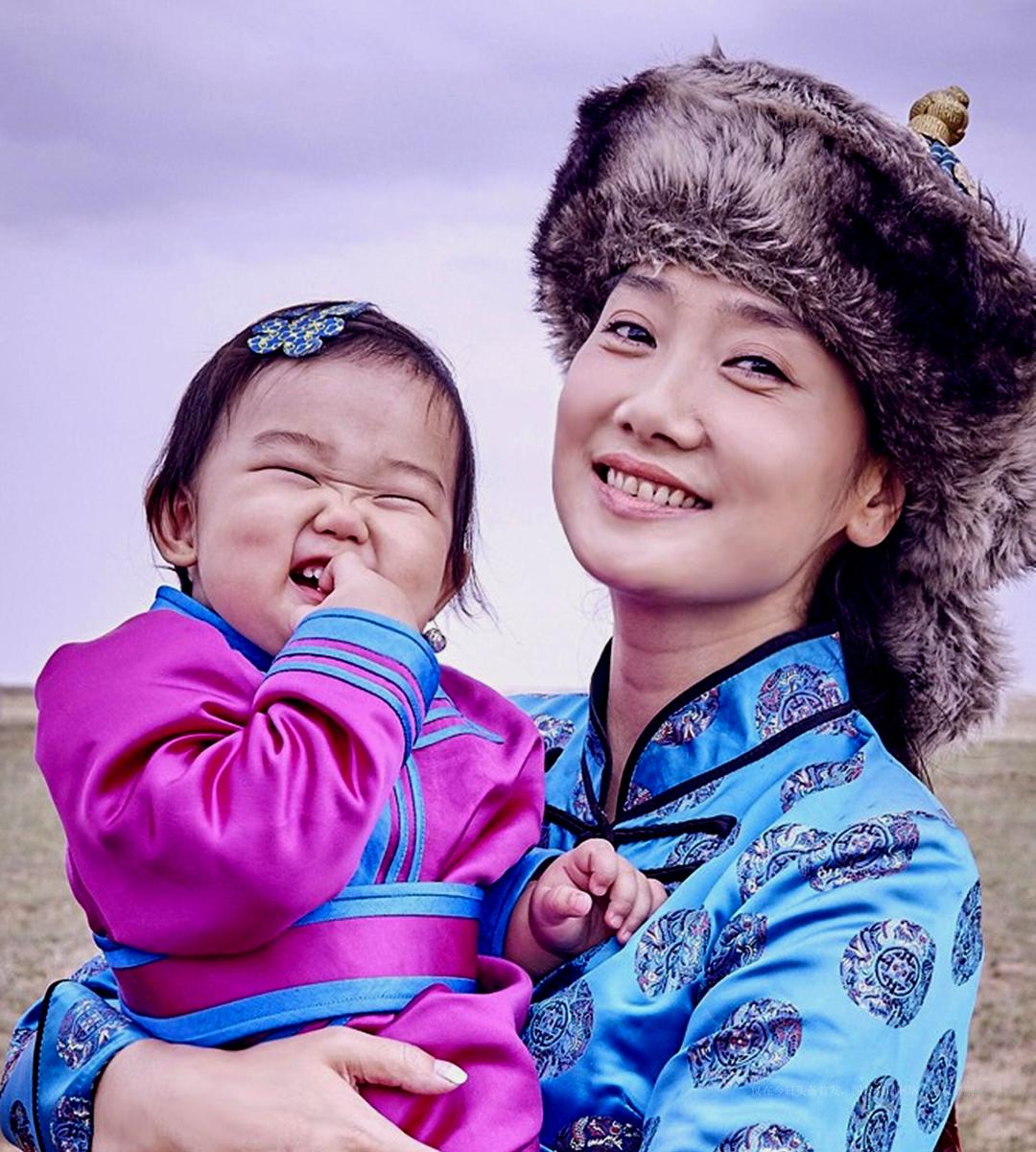 Linghua's recent photo, she looks completely different from her previous image - iMedia