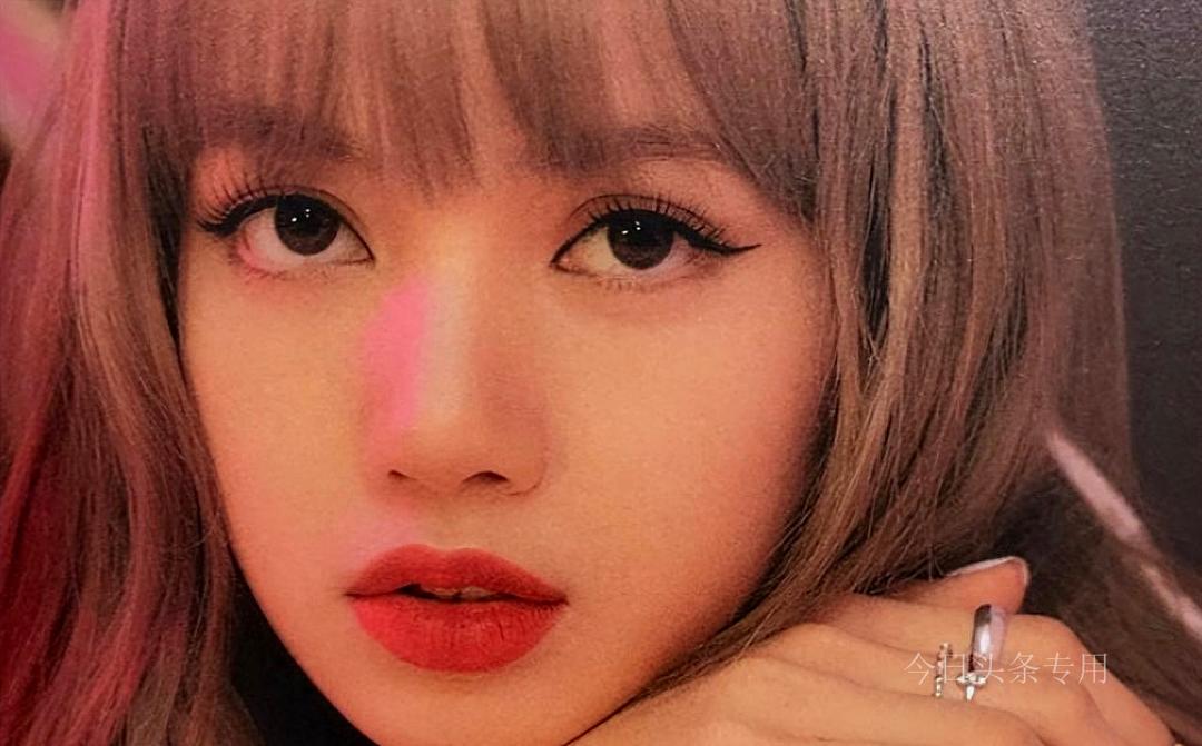 It was revealed that Lisa took her mother to France and posted a reply ...