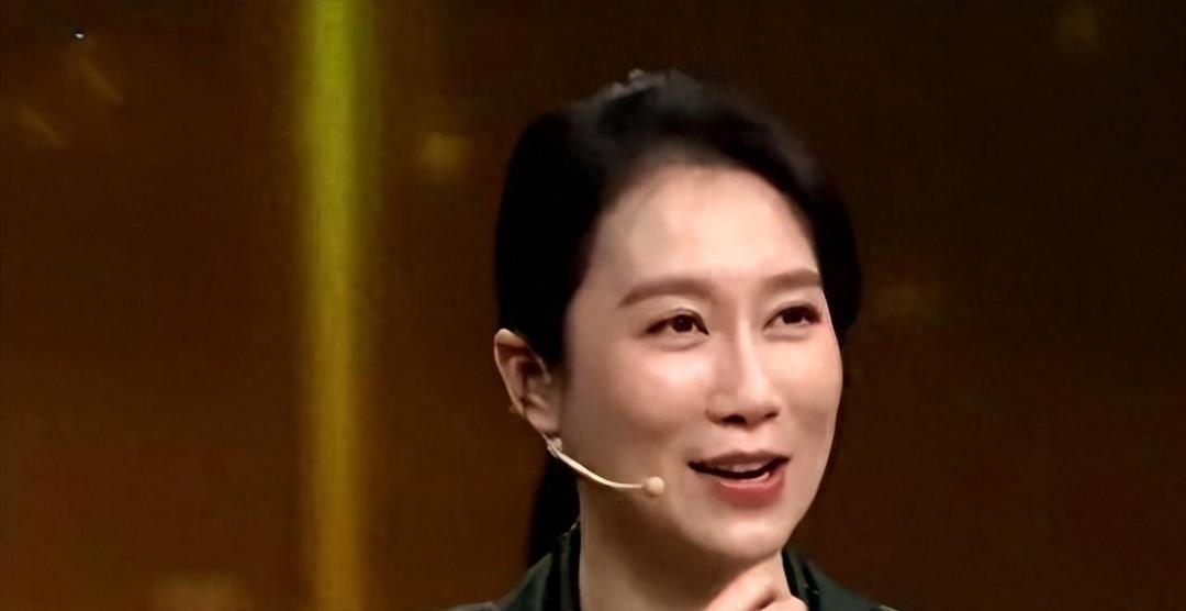 The 43-year-old secretly married goddess Wen Zhengrong was exposed for ...