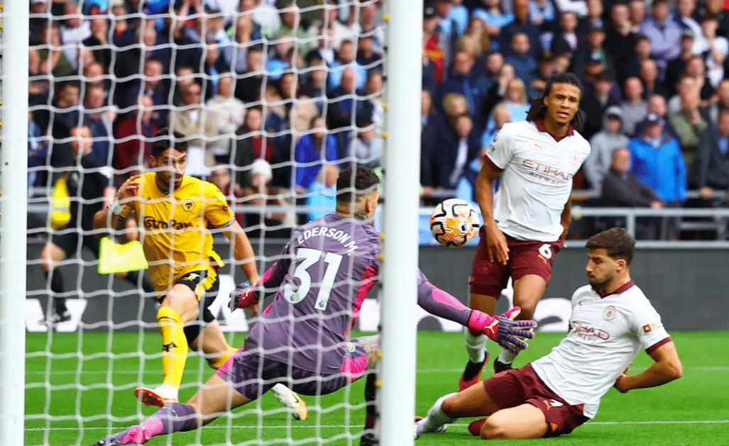 The rivalry between the giants is miserable: Manchester United 0-1, 3 ...