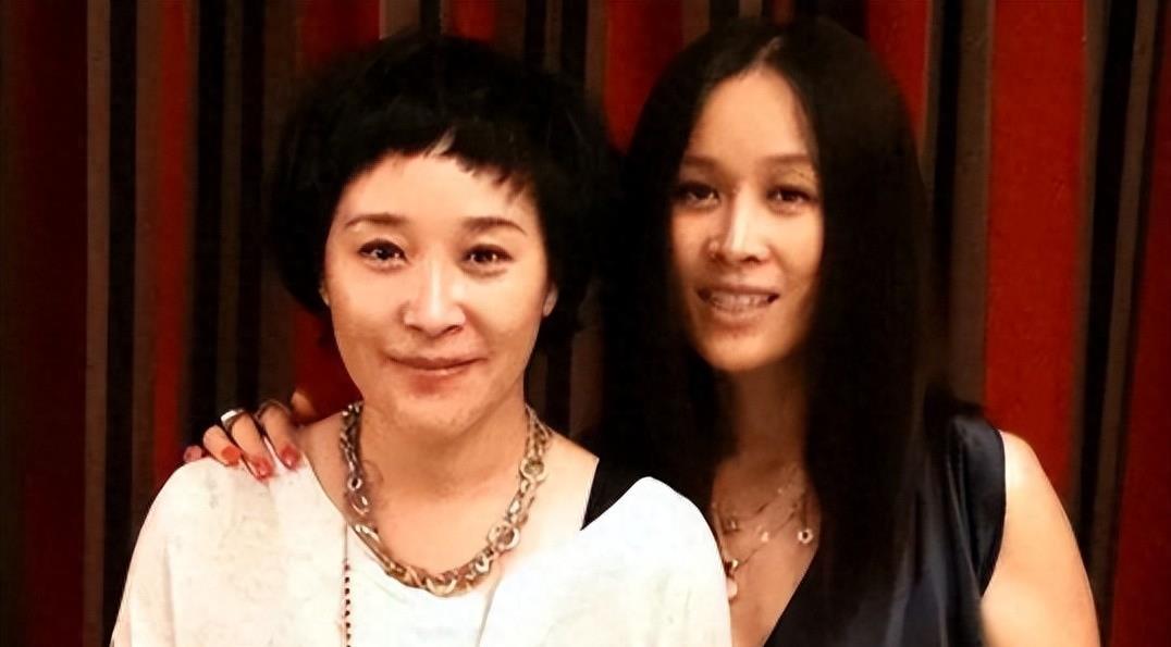 "Husband and wife are birds of the same forest", but this time, can ...