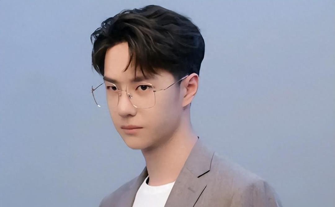 Beautiful man? Fake! 7 actors who relied on role filters to become male ...