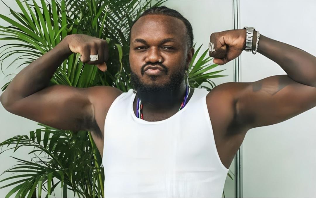 So thrilling! A well-known rapper was shot in the crotch by a fire ...