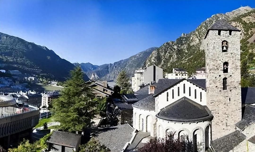 The urban architecture of Andorra is in harmony with the natural ...