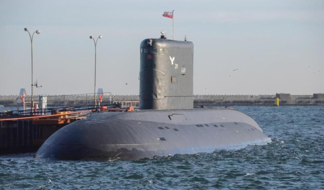 The Polish submarine abandoned its military capabilities. The only ...