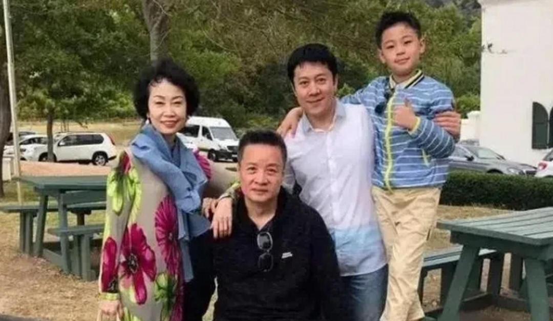 Yan Weiwen: Music legend, what is his "crime"? - iNEWS
