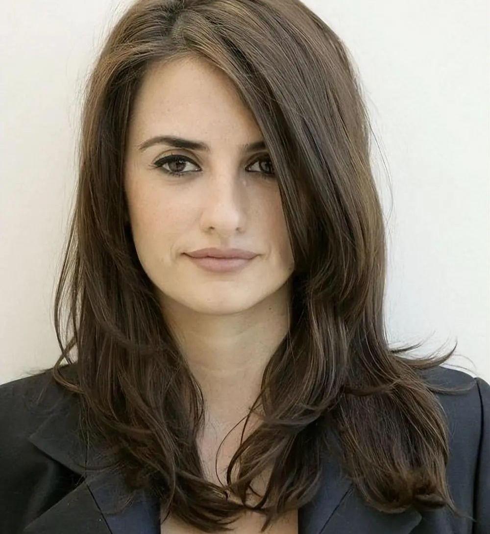 "Hollywood Power Plant" The world's sexiest woman, the woman of "drug ...