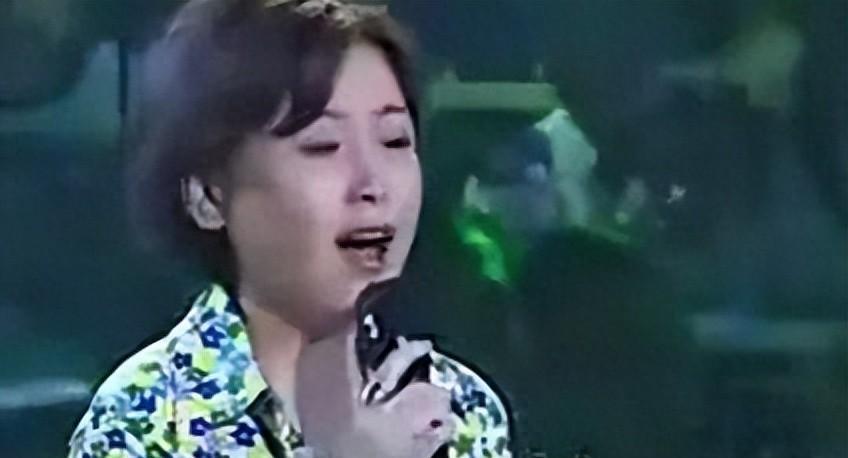 The mysterious singer who has been missing for 20 years reveals the ...