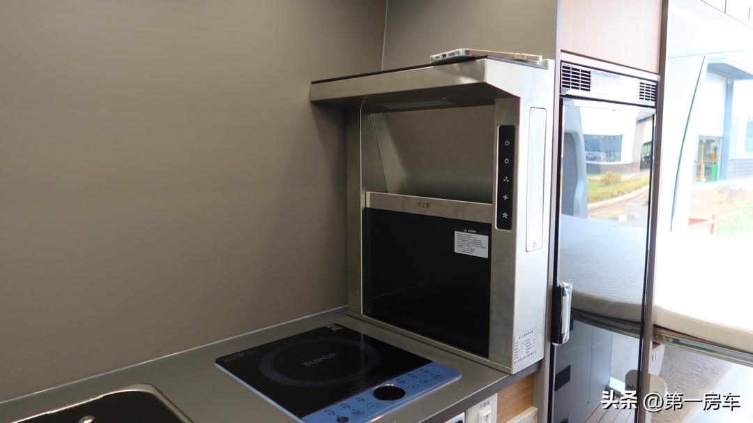 The king of Type B RVs is here! Dachi Juniu has super high ...