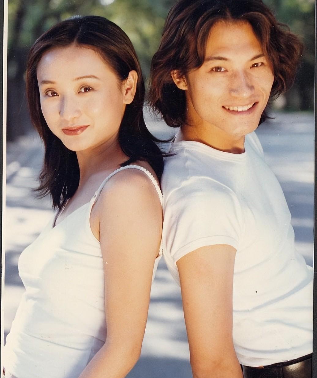 Living with Kong Lin, falling in love with Ke Lan, but now quietly ...